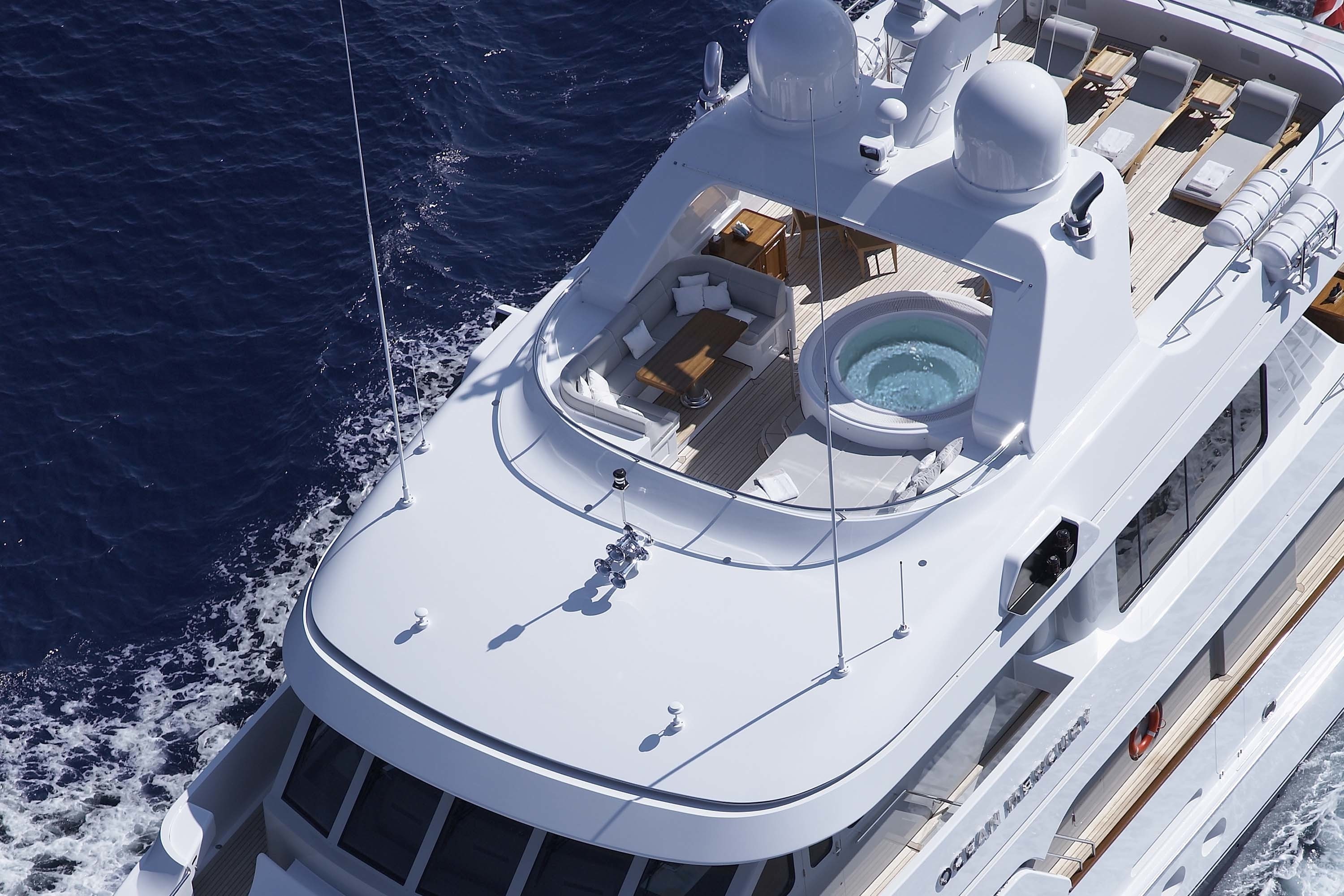 Yacht OCEAN MERCURY, Feadship | CHARTERWORLD Luxury Superyacht Charters
